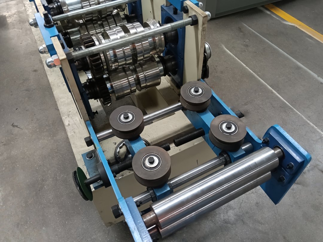 L Angle Profile Roll Forming Machine – Beenew Machinery